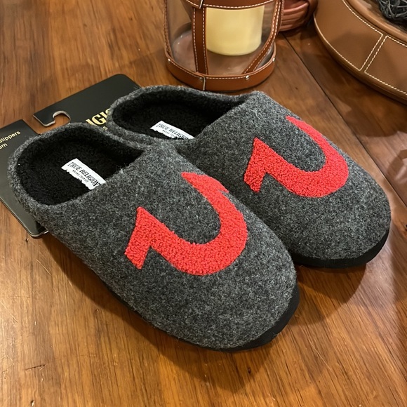 True Religion | Shoes | True Religion Mens Slippers House Shoes New ...